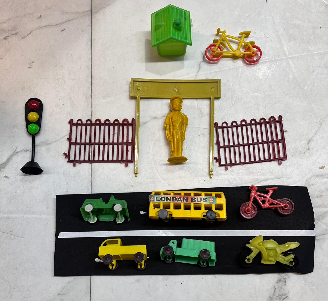 Road Traffic Set 1 – KnowHowArtCraft